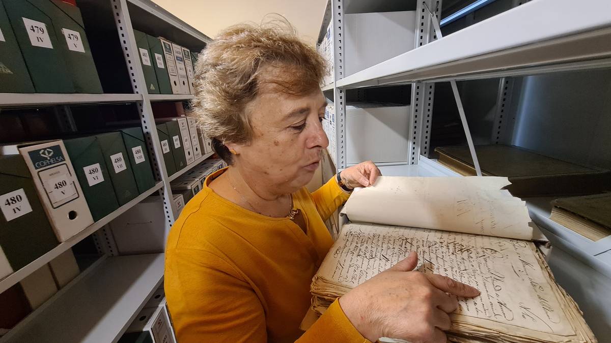 Plentziaren historiako 10.000 dokumentu baino gehiago gordetzen dira ...